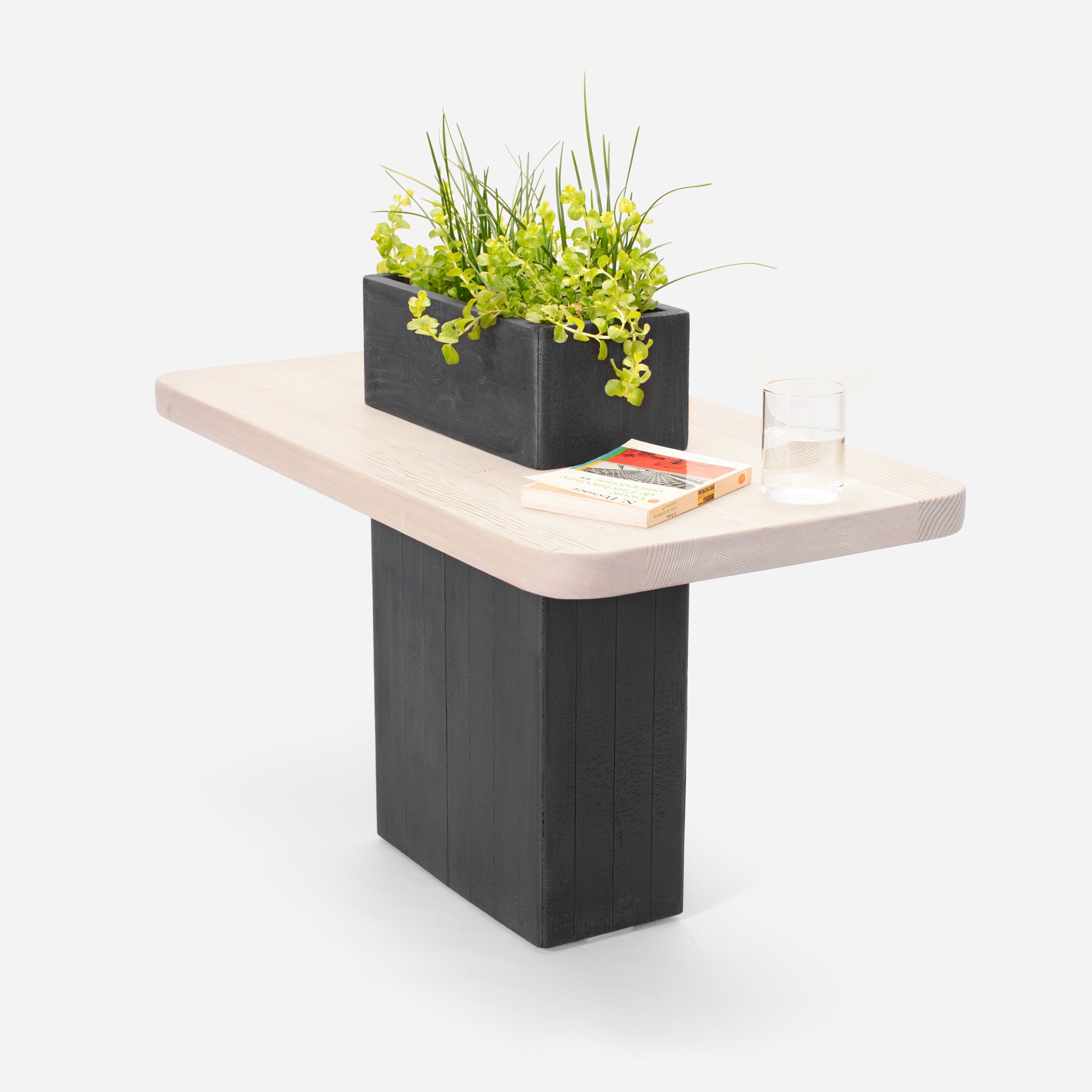 Vase Side Table | Vege Side Table | Formr